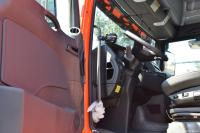 China SINOTRUK SITRAK G7 440 Horsepower 6X4type CNG Tractor Head Truck 1000W for sale