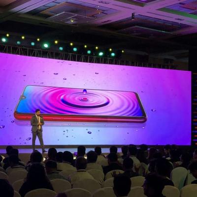 China Small Pitch Indoor Advertising Screens , Shopping Mall Led Video Screen Rental P3 for sale