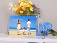 China OEM ODM Acrylic Photo Display Clear Plastic Magnetic Picture Frames for sale