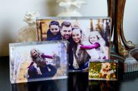 China PMMA Acrylic Photo Display Frameless Acrylic Magnetic Picture Frames For Refrigerator for sale