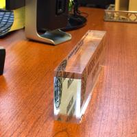 China Transparent Cube Name Plate Acrylic Design OEM ODM Available for sale