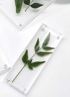 China Wall Mouted 5x7 Acrylic Magnetic Frames Detachable For Christmas Gifts for sale