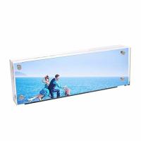 China Wall Mouted 5x7 Acrylic Magnetic Frames Detachable For Christmas Gifts for sale
