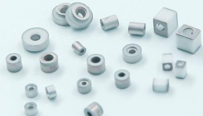 China Metallized ceramic insulators for sale