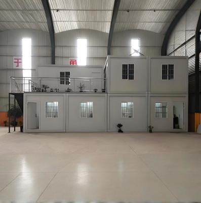 China Portable Prefab Container House Weather Resistant Relocatable Container Homes Prefabricated for sale