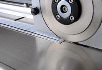 China Motor Driving V-Cut PCB Separator Machine / Unlimited Length LED Cutter for sale