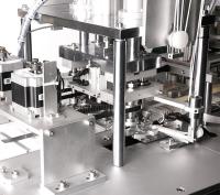 China High-Efficiency YS-UMM06 1+1 Double-Station Automatic Inner Earloop Mask Machine for SMT Workshop for sale