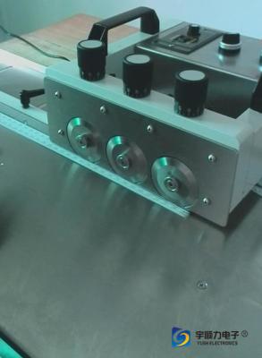 China 300mm / Second PCB Cutting Machine , PCB Depaneling Machine 0.6mm Thickness for sale