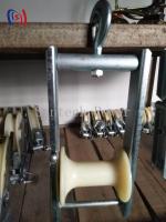 China Aerial Cable Stringing Block with 5kN Rated Load for φ80-φ200 Cable Range and Specialist Roller Options for sale
