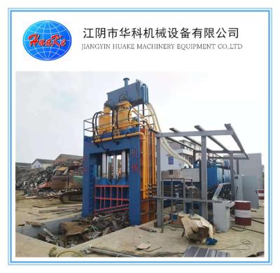 China 800 Ton Gantry Type Scrap Metal Cutting Machine Hydraulic Shear 8000x1800mm Feed Box for sale
