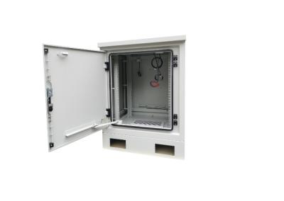 China Pole Mounted Outdoor Telecom Enclosure 19''  Telecom Equipment Cabinets Battery RRU Cabinet for sale