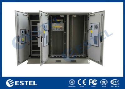 China Wireless 3 Compartments Grey RAL 7035 Outdoor Equipment Cabinet for sale