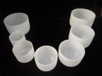 China 99.99% Pure Quartz Crystal Singing Bowls 6-14 inch 440Hz 432Hz Sound Healing for sale