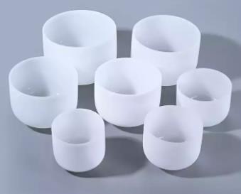 China Direct Manufacturer White Chakra Tuned Quartz Singing Bowl 8 to 24 Inch with Chakra Notes for sale