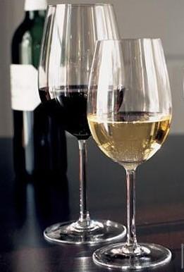 China Lead-Free Crystal Wine Glasses 625ml 224mm High Clarity Durable Stemware for sale