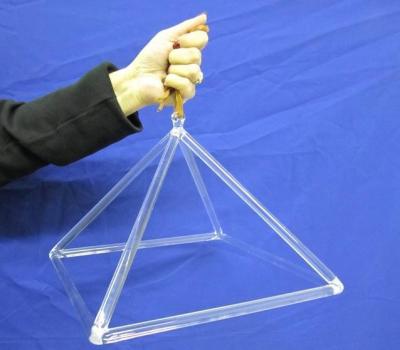 China Customized Optically Clear Quartz Crystal Singing for Sound Therapy 3 to 14 Inch for sale