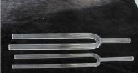 China Pure Crystal Tuning Fork for Sound Therapy 16mm 400mm High Purity Quartz for sale