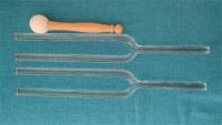 China Sound therapy quartz  tuning fork with rubber mallet for long lasting sound for sale