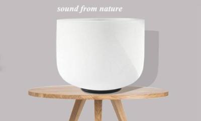 China 99.99% Pure Quartz Crystal Singing Bowl Set 8-14 Inch with Mallet and Carrying Bags for Sound Healing for sale