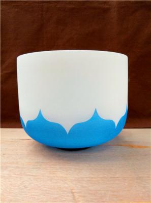 China 99.9% Pure Quartz Crystal Singing Bowl 10 inch 440Hz Lotus Chakra Design for Sound Healing for sale