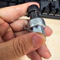 China 12-00352-14  Carrier original spare parts vector HE19 high pressure switch Vector 1550 / 1800 / 1850 / 1950 / 6600 Replacing: 12-00352-03 for sale