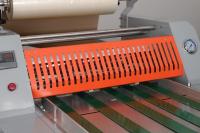 China Width 690mm Industrial Roll Laminating Machines 3'' Mold Core for sale
