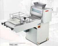 China Automatic Toast Bun Moulder Baking Machine Baguette 220v Digital Panel for sale