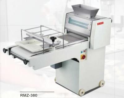 China Automatic Toast Bun Moulder Baking Machine Baguette 220v Digital Panel for sale