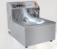 China Stainless Steel Construction Chocolate Tempering Machine Electronic Controller 10 Kg/H for sale