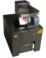China SS304 Meat Processing Equipment , 600kg/h Animal Bone Crusher Machine for sale