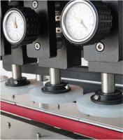 China Eight Wheel Dia 55mm Food Capping Machine 1000w 120b/Min for sale