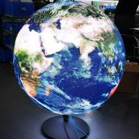 China Lionled P2.5 Indoor Flexible LED Display with 3840Hz Refresh Rate and 7kg/sqm Weight for Creative Spherical Installations for sale