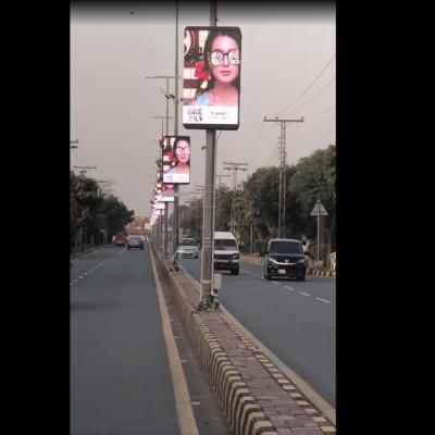 China Lionled P5 Outdoor Pole LED Display 2.5-8mm Pixel Pitch 6000-10000 cd/m² Brightness IP65 Waterproof for sale