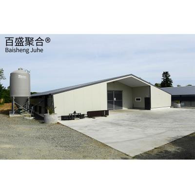 China Commercial Prefabricated Metal Buildings with Custom Colors and Welding Space Design for sale