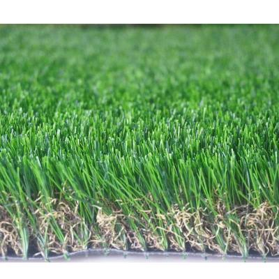 China Good Stiffness Garden Artificial Grass Green Carpet Roll Curved Wire Yarn for sale