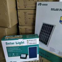 China 200w Solar Powered LED Flood Light For House Energy Saving Environmental Friendly for sale
