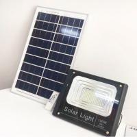 China 200w Solar Powered LED Flood Light For House Energy Saving Environmental Friendly for sale