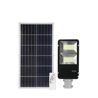 China 150w Solar Powered Street Lamp , Ip66 Remote Control Street Light 50000h Rated Life for sale