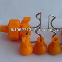 China Adjustable Ball Clamp Nozzle Clamp Eyelet Clip Spray Nozzle for Water Spraying in Yellow for sale