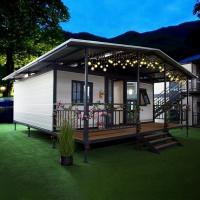 China 20ft Expandable Container Home with Balcony - Grade 11 Wind Resistance & 50mm Insulation Panels for sale
