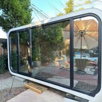 China Modern Luxury Prefabricated Container Home 20ft Galvanized Steel Frame Customizable for sale