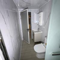 China Prefabricated Expandable Container Home 20FT 40FT Luxury Mobile House 2 3 Bedrooms Steel Frame for sale