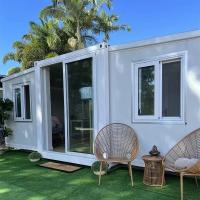 China High-quality Affordable Modular Expandable Container House 2/3 bedrooms Available for sale