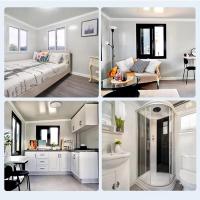 China Expandable Container House Expandable Container Accommodation with Steel Frame and EPS Sandwich Panel for sale