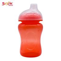 China BPA Free Infant Drinking Bottle Arc Type Soft Reusable Eco Friendly for sale