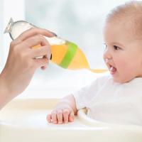 China 90ml Silicone Squeeze Bottle Spoon Toddler Baby Food Dispensing Spoon Rice Paste Squeeze Feeder Baby Bottle With Spoon for sale