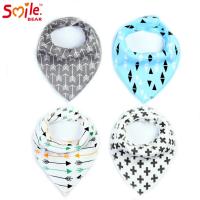 China Amazon Hot Selling Factory Customized Logo cotton baby bibs comfort and easy wash for sale