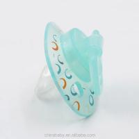China 2020 best sell factory price cBPA free plastic baby pacifier with ring and silicone flat nipple for sale