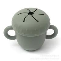 China Bpa Free 	Newborn Feeding Set Reusable Baby Training Silicone Snack Catcher Cup for sale