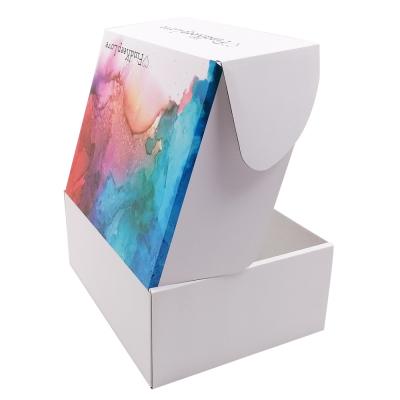 China Printed Corrugated Lightweight Shipping Boxes Folding Custom Logo for sale